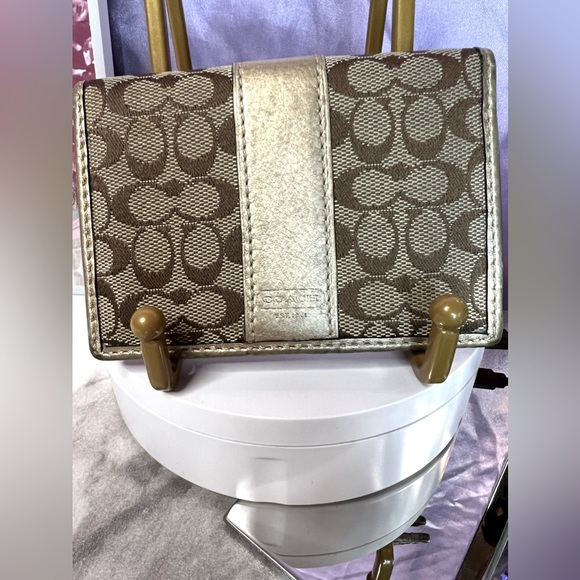 Coach | Bags | Coach Folding Women Wallet Signature Coach Logo Print ...